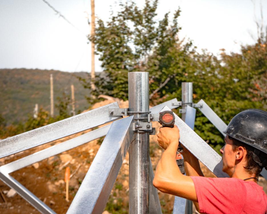 Location machine pour pieux vissés — Prix et Recommandations - Québec Pieux